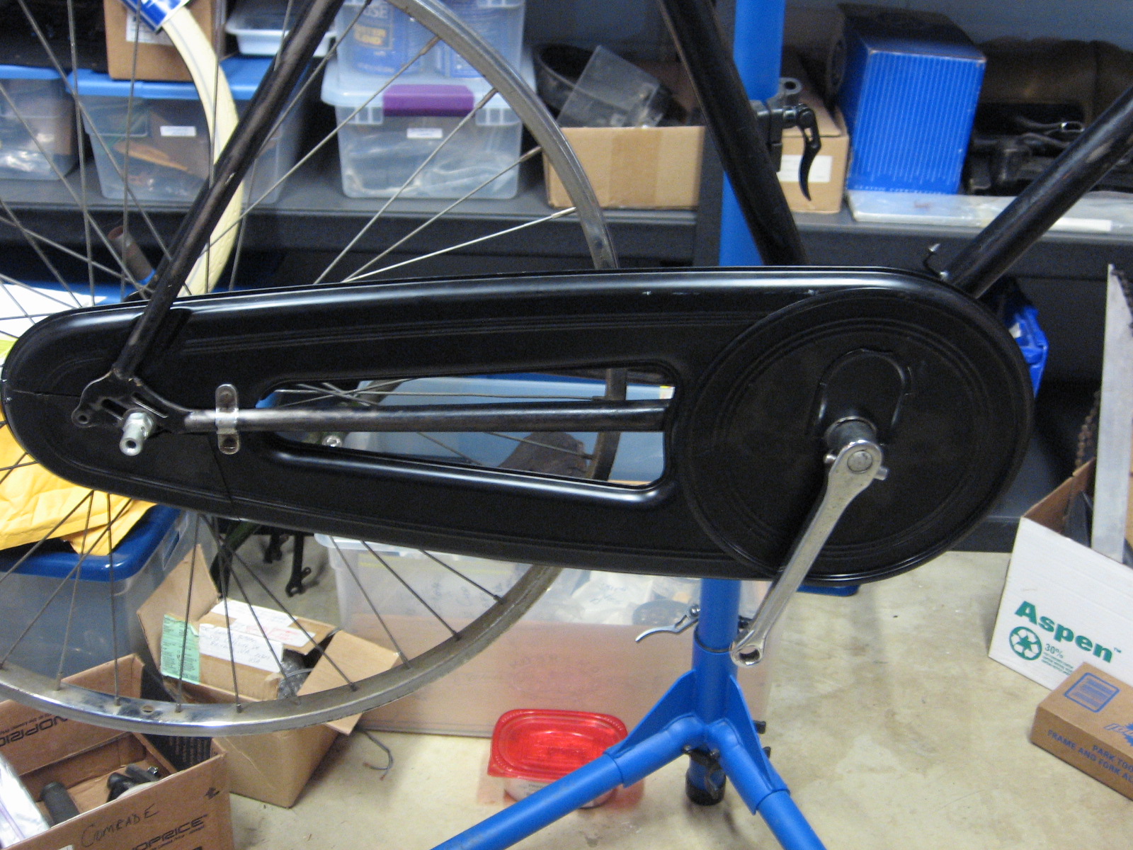 Classic Three Speeds: Replacing the 1953 Raleigh Sports Chaincase