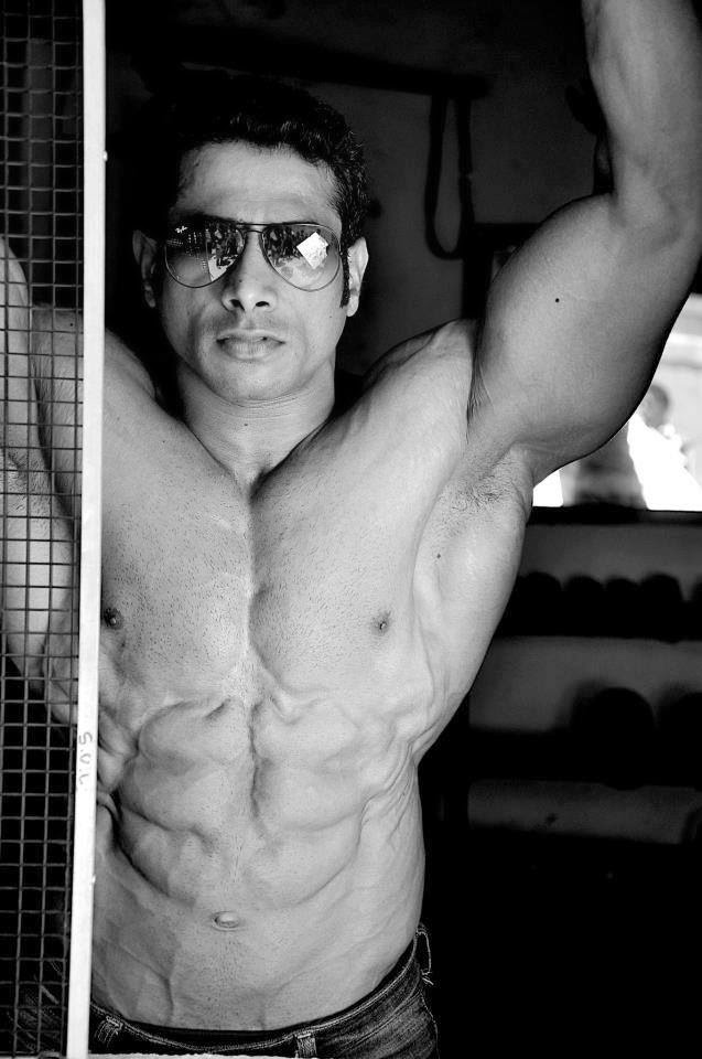 Suhas Khamkar - Shirtless Marathi Celebrities