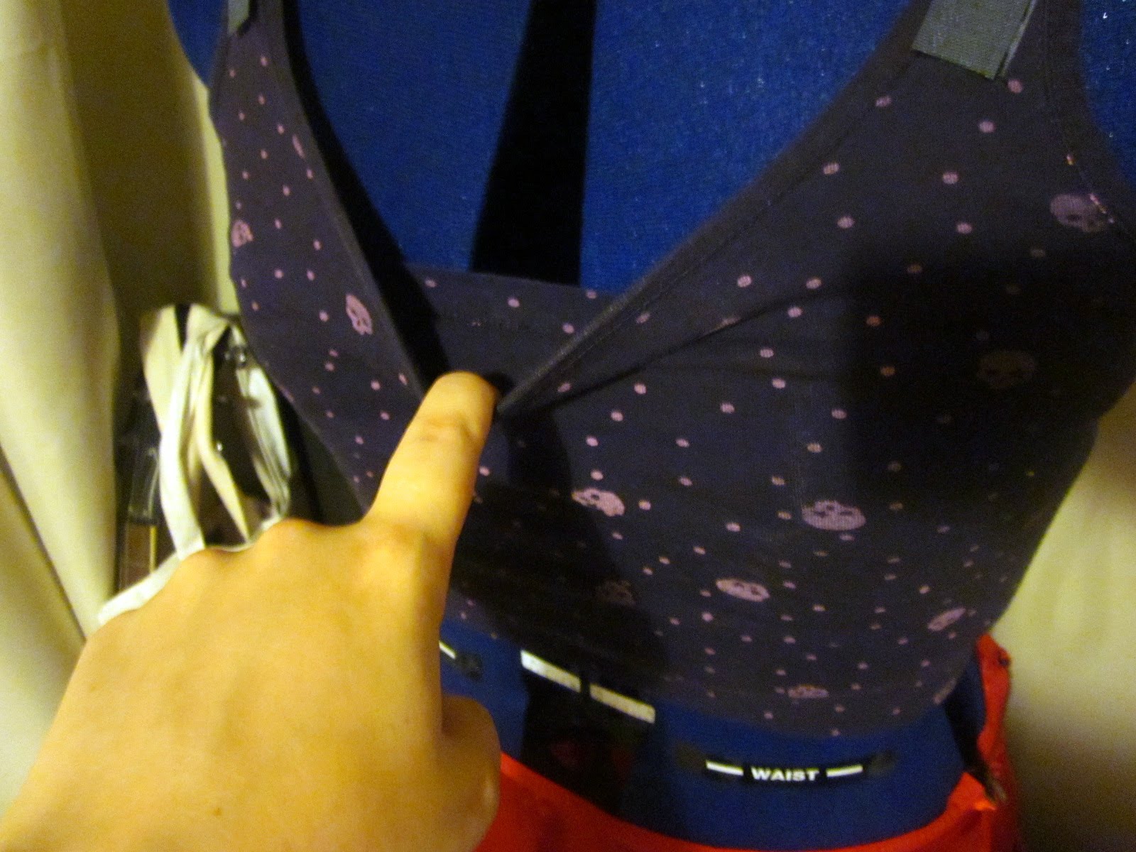 GeekySweetheart: Nighttime Nursing Bra Top TUTORIAL!