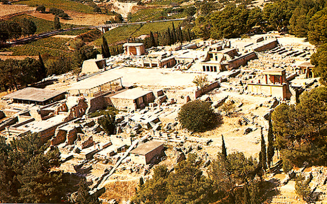 Σελίδες Ιστορίας και Επιστήμης: Κνωσσός - Το παλάτι του Μίνωα