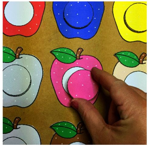 Creciendo con libros y juegos: JUEGOS PARA APRENDER Y TRABAJAR LOS COLORES