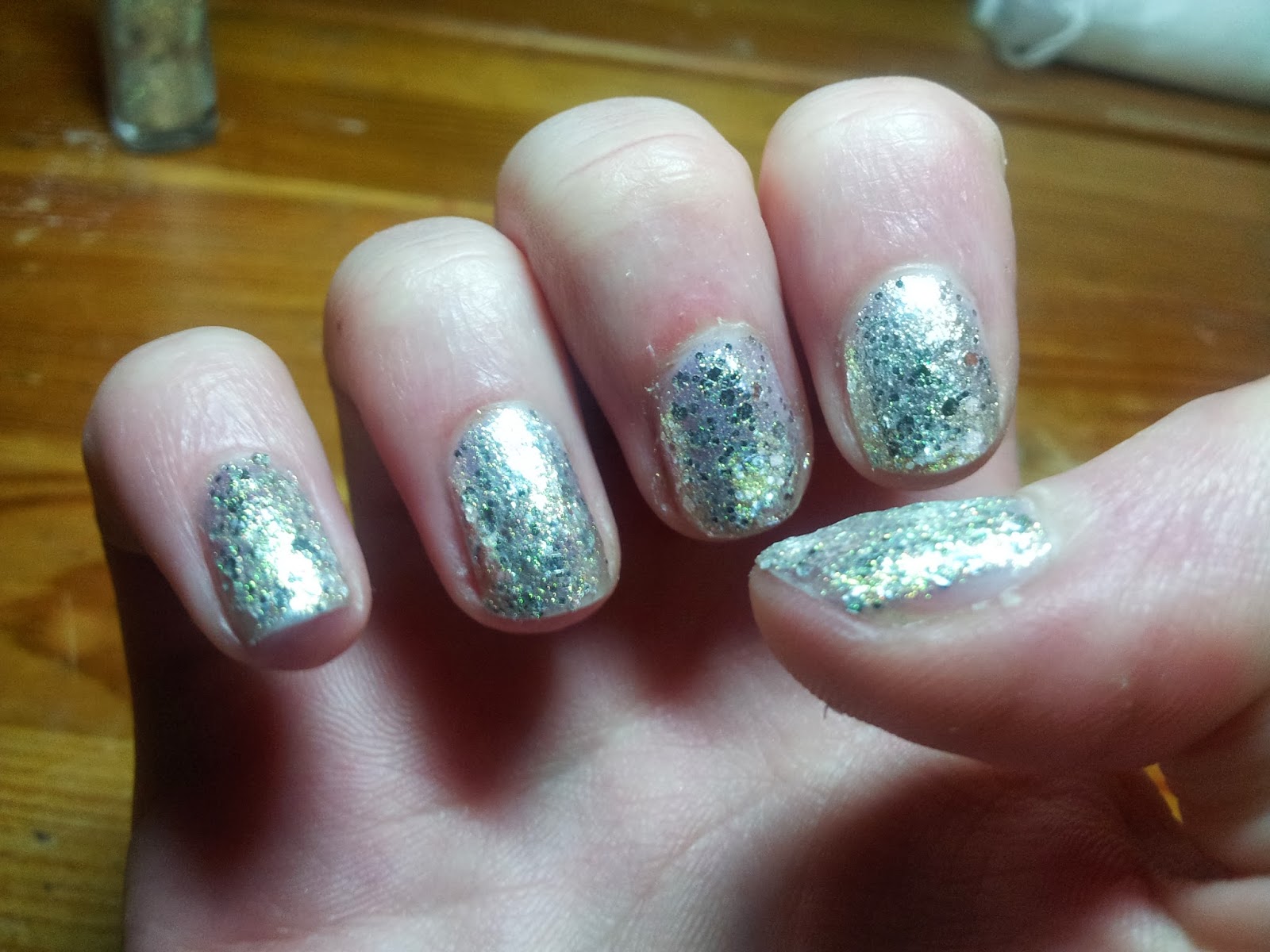 Quaque die: Vernis de fêtes - 3# L'Oréal Paris, Color Riche