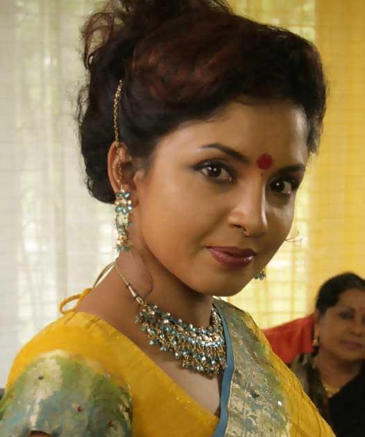 Dilhani Ekanayake's Instagram, Twitter & Facebook on IDCrawl