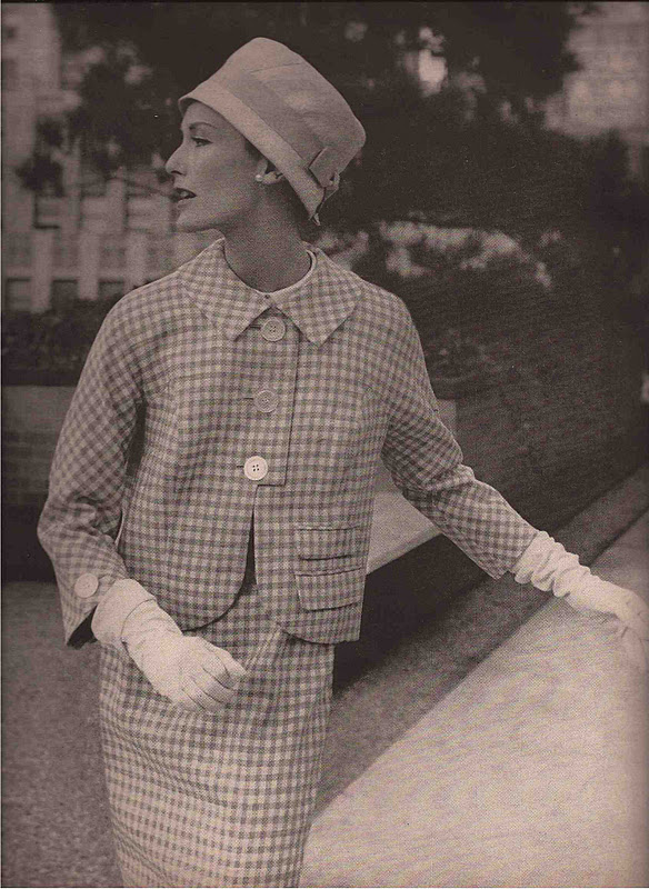 devodotcom: THE GREAT MALE ROBBERY - GLEB DERUJINSKY