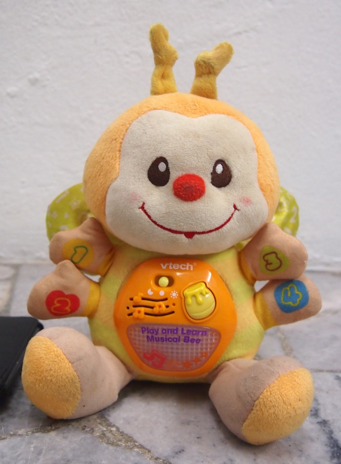 JuaiMurah: Vtech Play and Learn Musical Bee