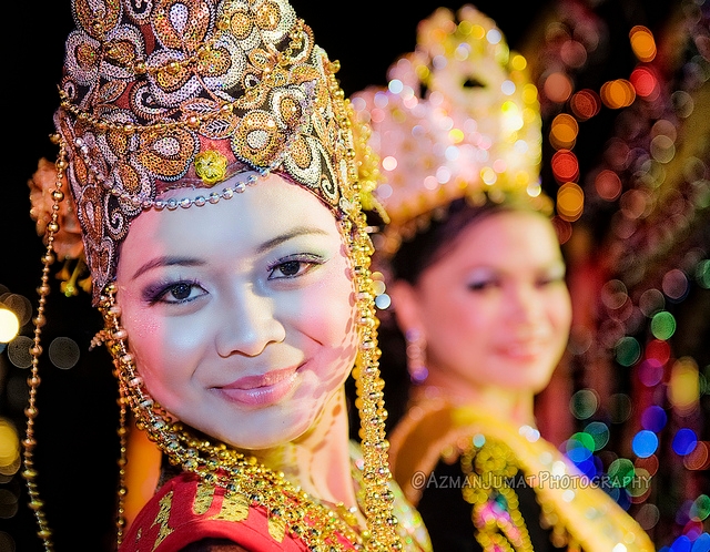 Love All Races: Malay ethnics headpiece crown headdress