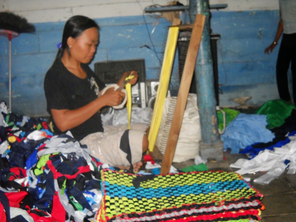 PENGOLAHAN LIMBAH KAIN MENJADI KESET - KIM Akses Jaya Pejambon