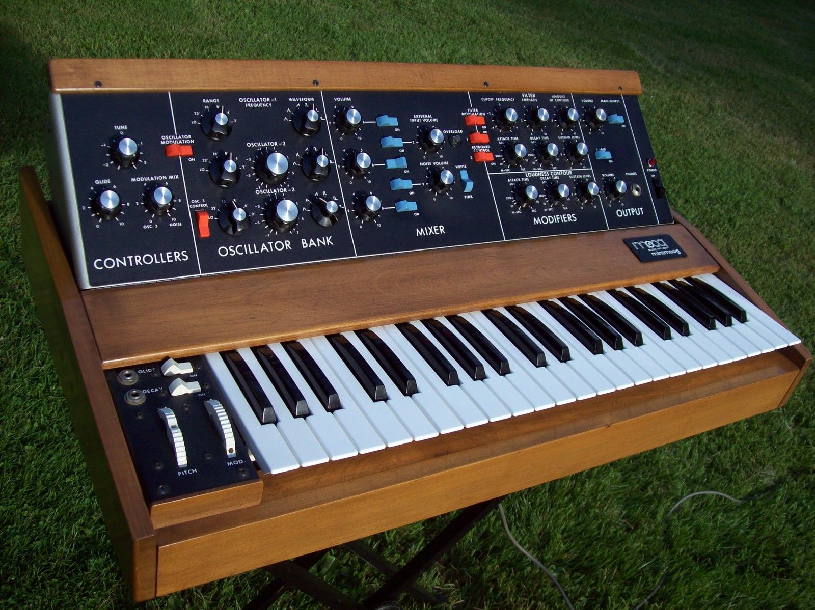 MATRIXSYNTH: Mini Moog Model D Vintage Synthesizer Museum Quality SN 9161