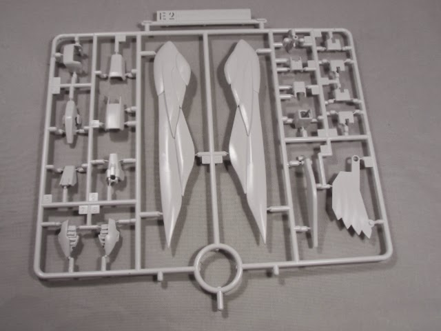 GUNDAM GUY: RG 1/144 Wing Gundam Zero Custom EW - Inner Frame & Runners ...