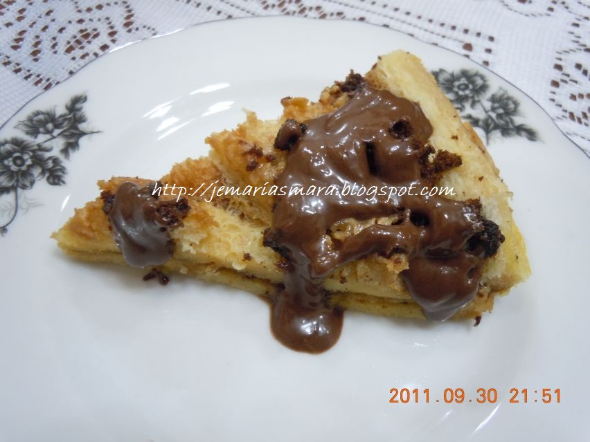 JeMaRi AsMaRa: Puding Roti Mentega Kacang dengan Sos Coklat