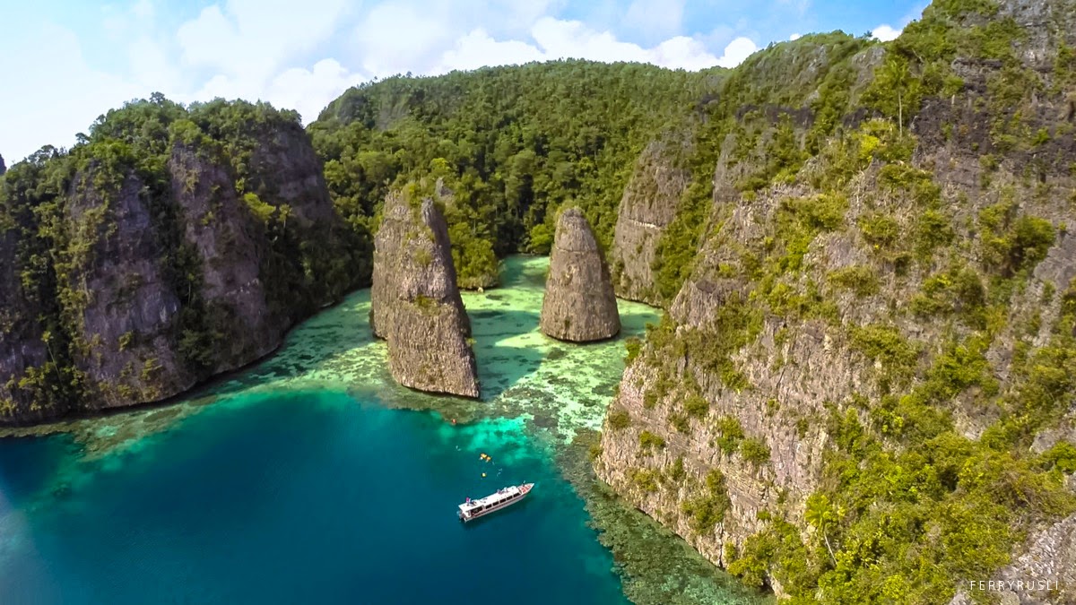 FERRYRUSLI PHOTOGRAPHY: BALBULOL AERIAL PHOTOGRAPHY - MISOOL RAJA AMPAT
