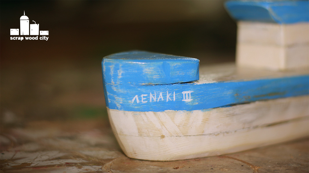 scrap wood city: How to make a DIY rustic decorative boat