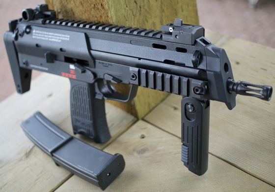 HECKLER & KOCH MP7 - Firearms