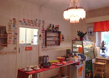 Sumiainen: kahvila Korppu ja Vanharouva