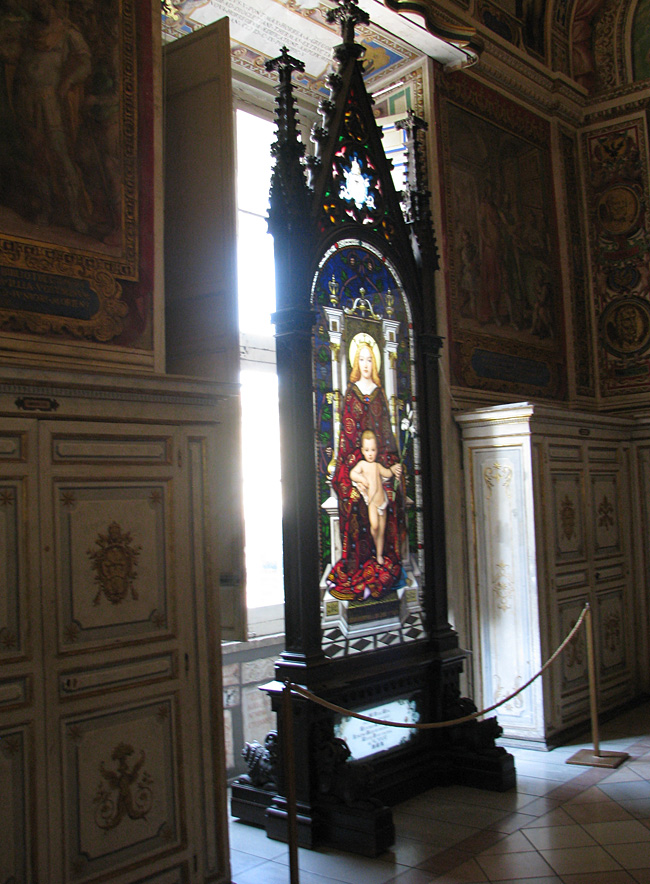 The Bell Curve of Life: Rome: Vatican Museum - Religious Artifacts