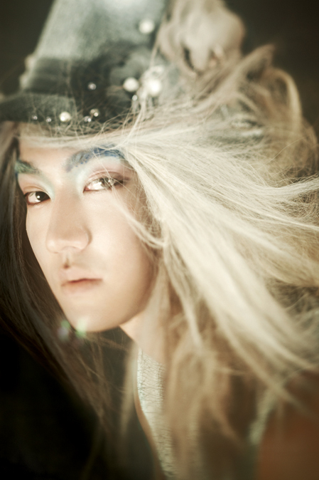 Mikolah: Guyliner