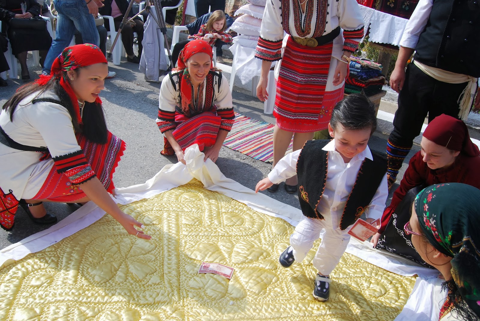 folklore-Παράδοση-Πολιτισμός: ΠΑΡΑΔΟΣΙΑΚΟΣ ΜΑΚΕΔΟΝΙΚΟΣ ΓΑΜΟΣ ΣΤΗΝ ΠΕΛΛΑ