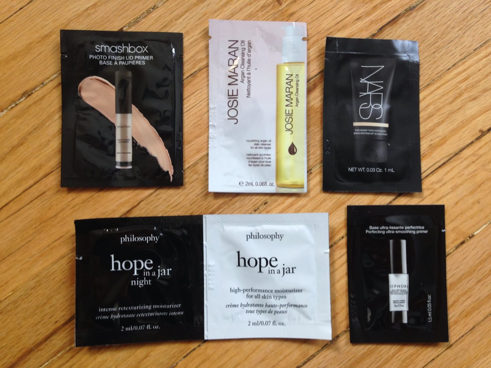 gold glitter diaries: Free Deluxe Sephora Samples