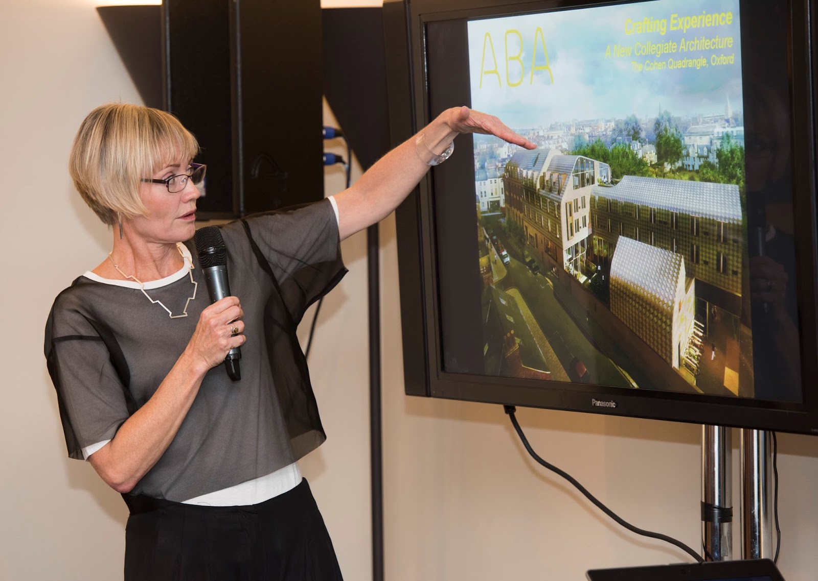 Alison Brooks for Interni Aperitivos at Natuzzi - Hello Peagreen