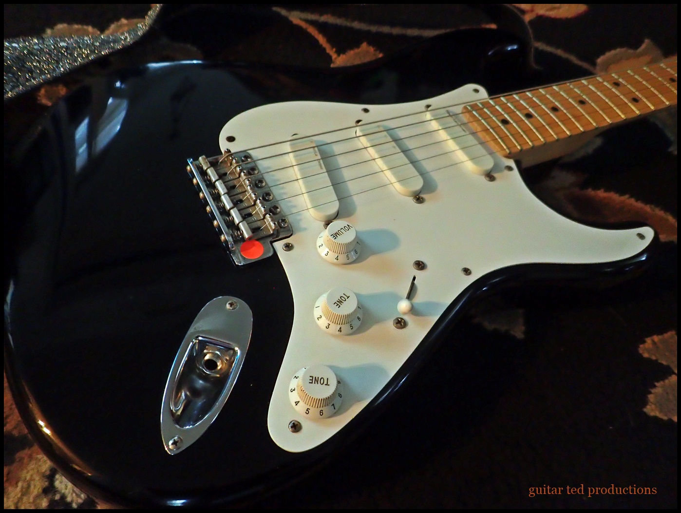 Guitar Ted Productions: The Six String Side: 1990 Eric Clapton ...