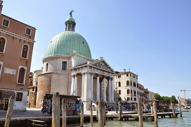 Orbis Catholicus Secundus: FSSP in Venice: Parish of Sts. Simon and Jude