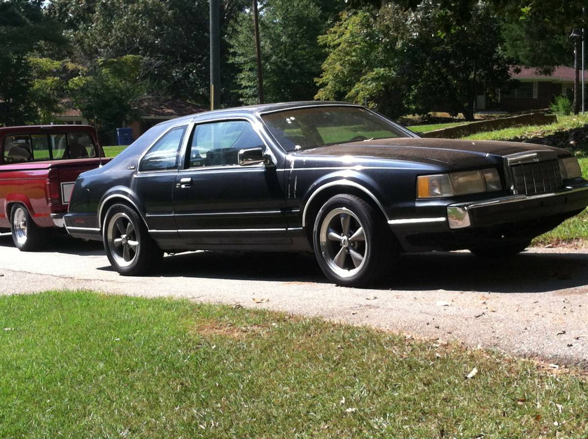Mustang In A Tux: 1988 Lincoln Mark VII - DailyTurismo