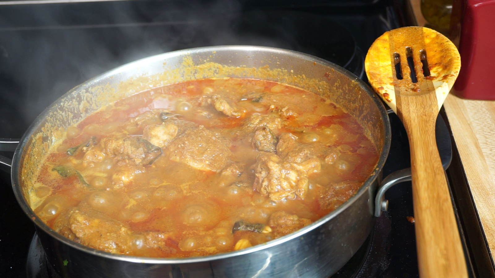 Chicken Curry / Chicken Gravy for Chapathi | Steffi's Recipes