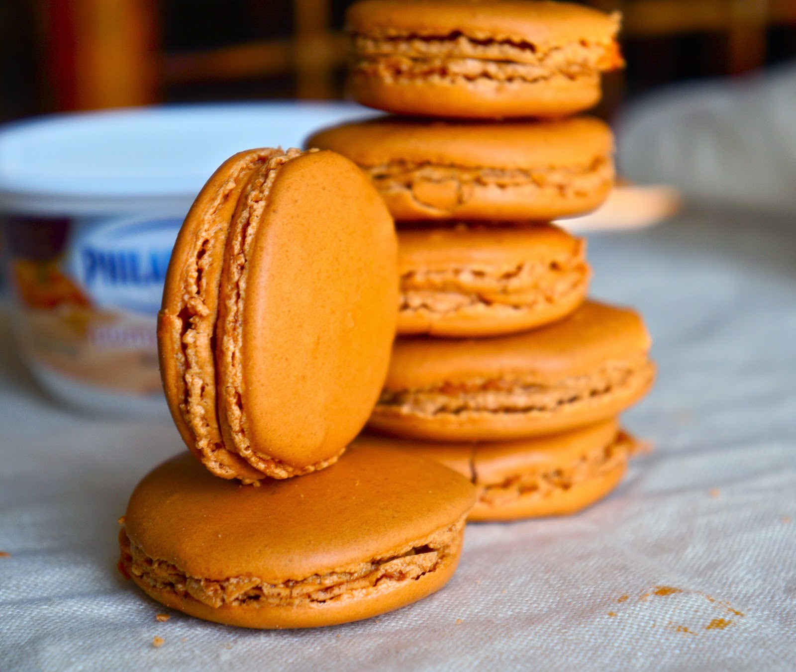pumpkin spice macarons