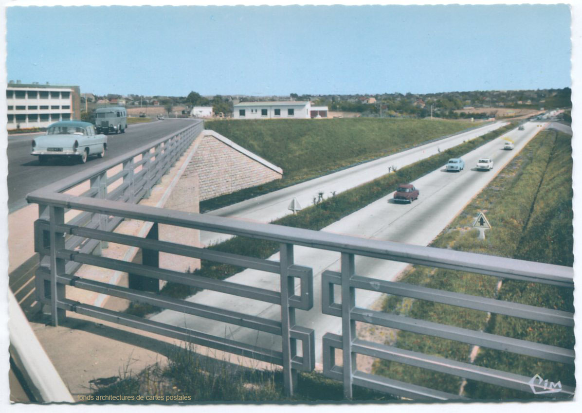 Architectures de Cartes Postales 2: La rambarde