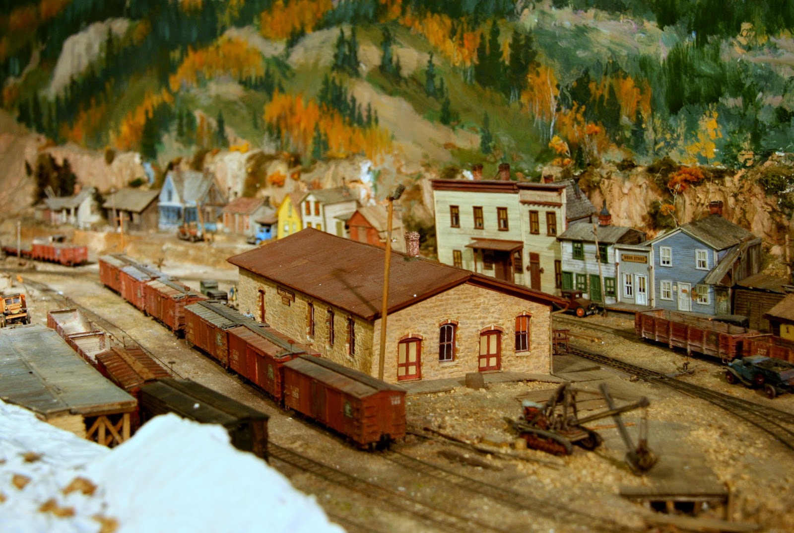 Bob's OnTheRoad Blog: Ubion Central and Northern HoN3 Model Railroad