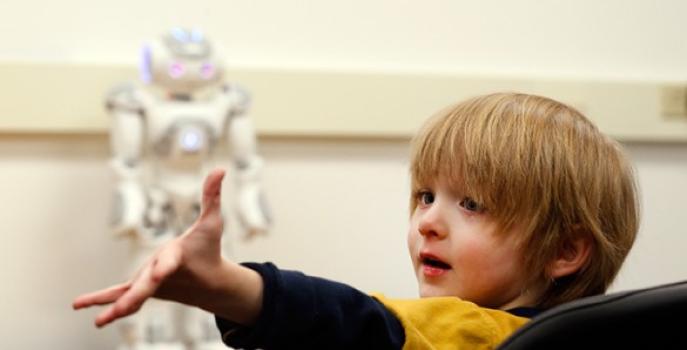 Dyslexia Untied: Autism: Humanoid Robot Helps Train Autistic Children