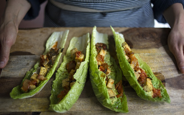 Romaine Boats with Crispy Tofu