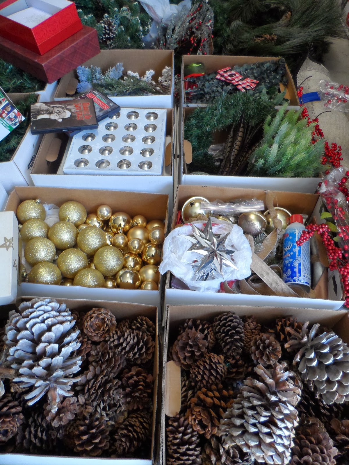 FOCAL POINT STYLING: WEEKEND HOLIDAY DECORATING & SNEAK PEEK!