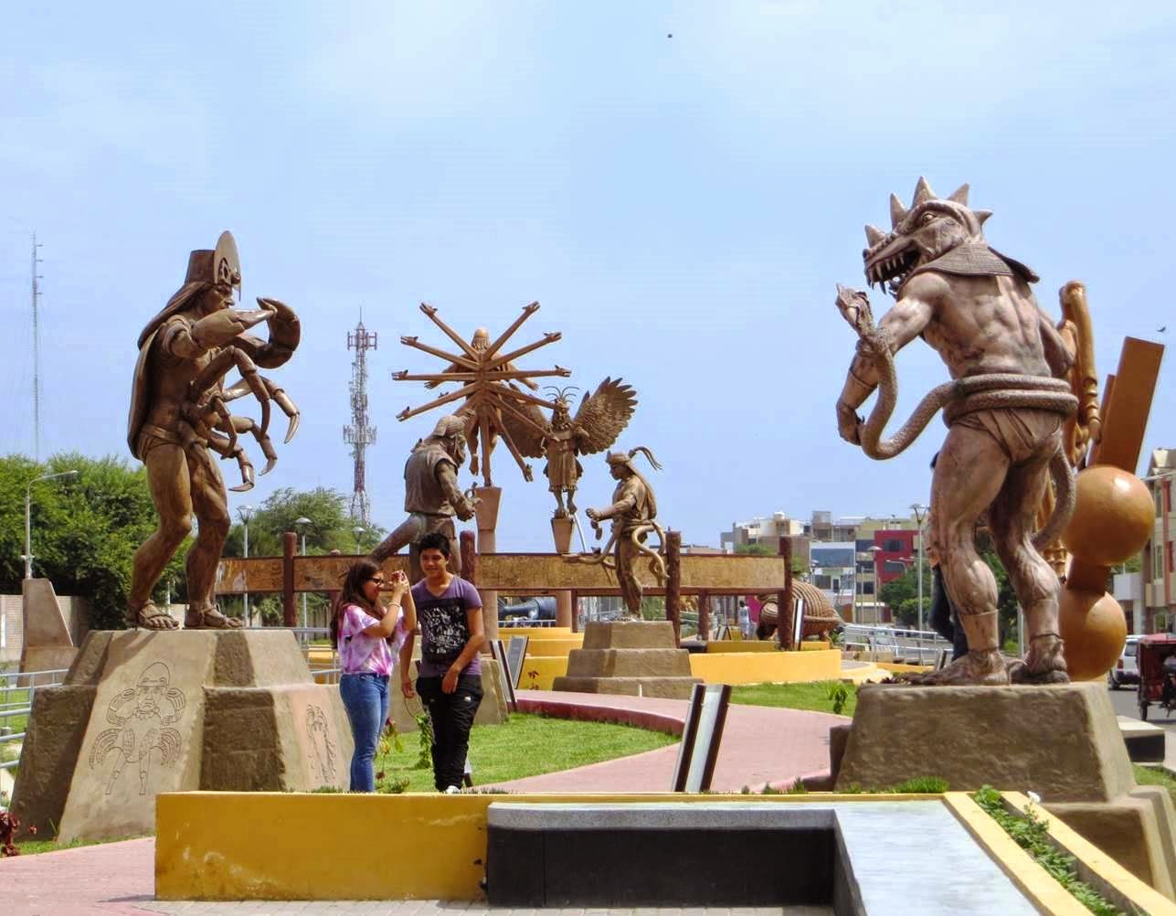 Fotos e Imágenes del Perú: Paseo Yortuque