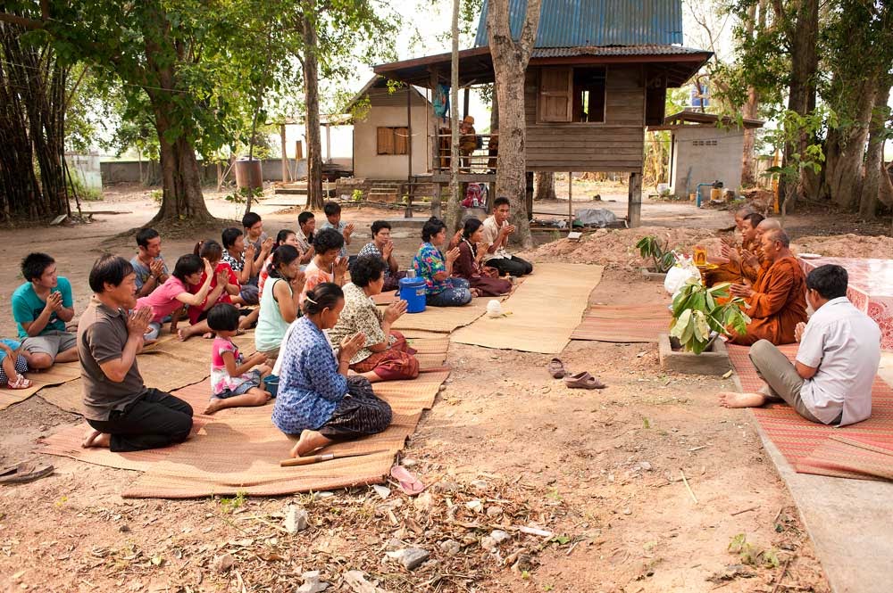 Allen's World: Theravada Buddhist Bone Washing Ritual