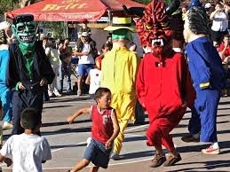 Las Mascaradas : Mascaradas en Heredia