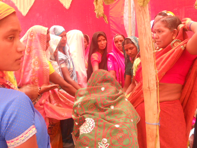 GONDMAHASABHA: GOND SAMAJ ME SAMUHIK SAMAJIK VIVAH