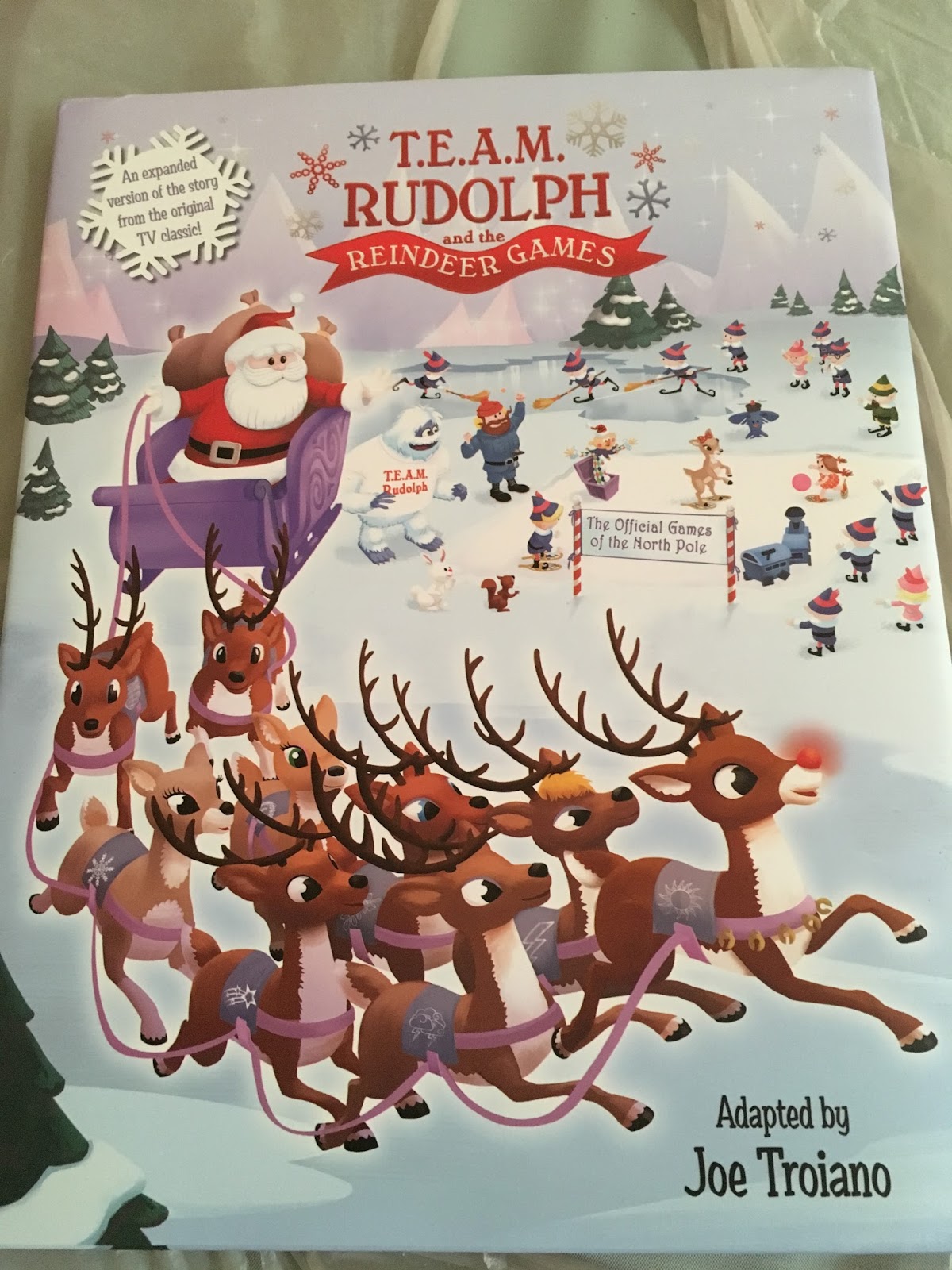 Team Rudolph and Olaf’s Frozen adventure books – Debrasworld