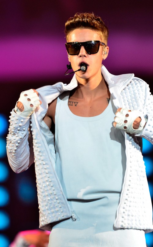 Justin Bieber: Justin Bieber Concert Performance Newark , New Jersey ...