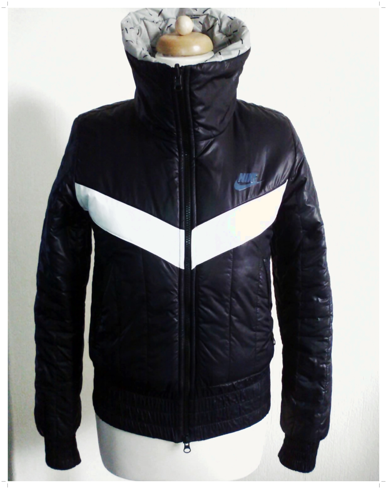 BUY THEM CATS: NIKE WOMEN REVERSIBLE PUFFER JACKET