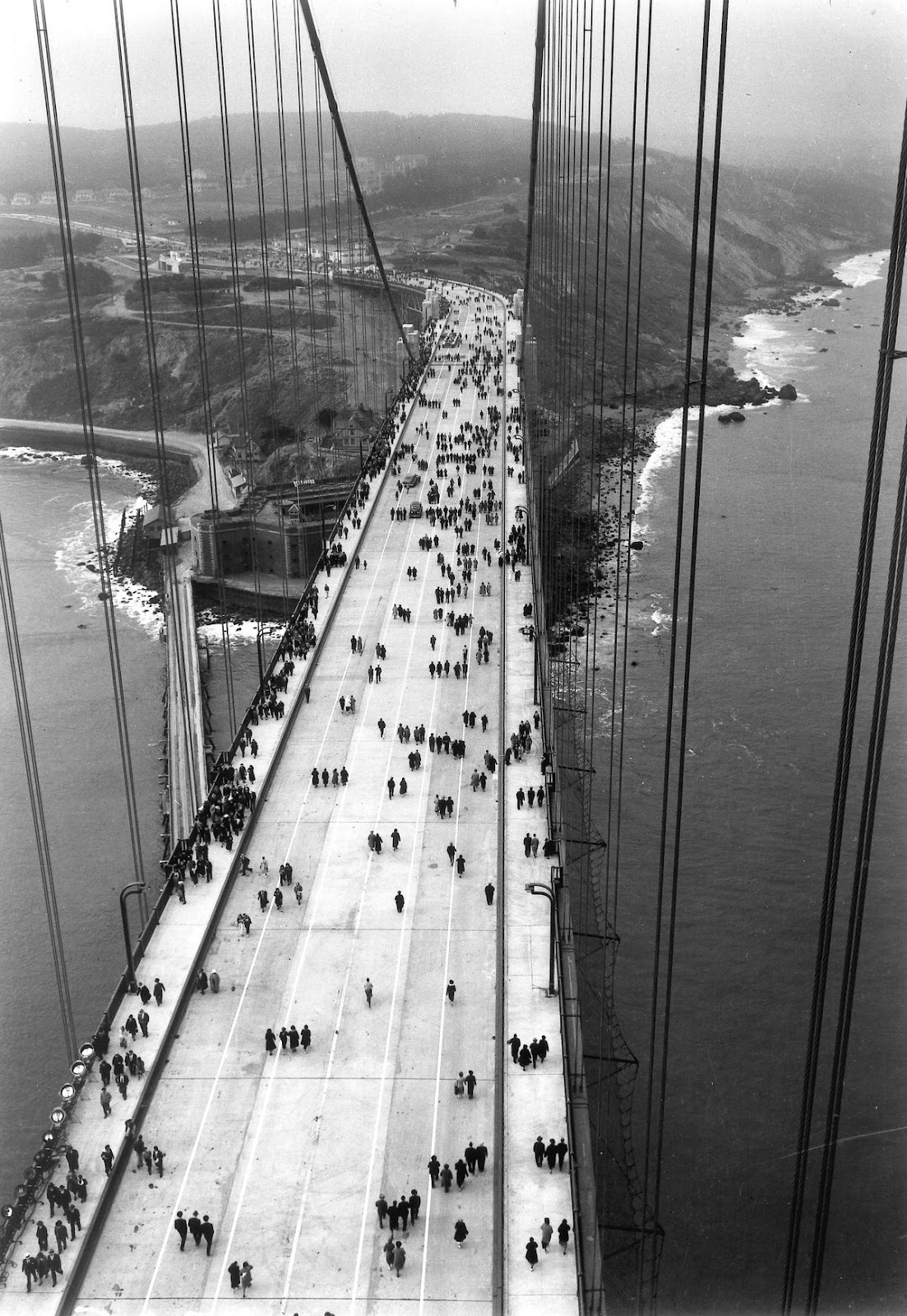 History in Photos: Golden Gate Bridge