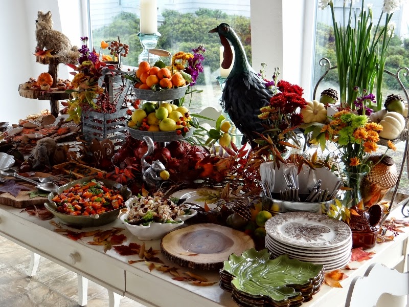 ...a quiet life...: ~woodland creatures at the beach buffet~