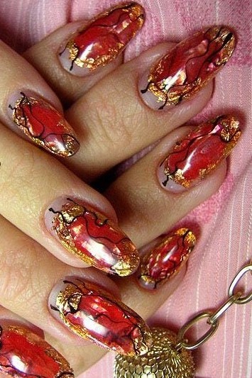 Nail Art: Fancy Nail Designs With Bright Red Nail Polish