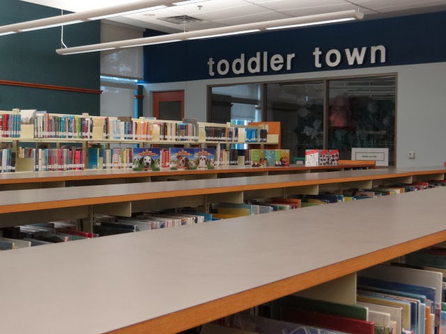 Walkabout With Wheels Blog: The Roy and Helen Hall Memorial Library in ...