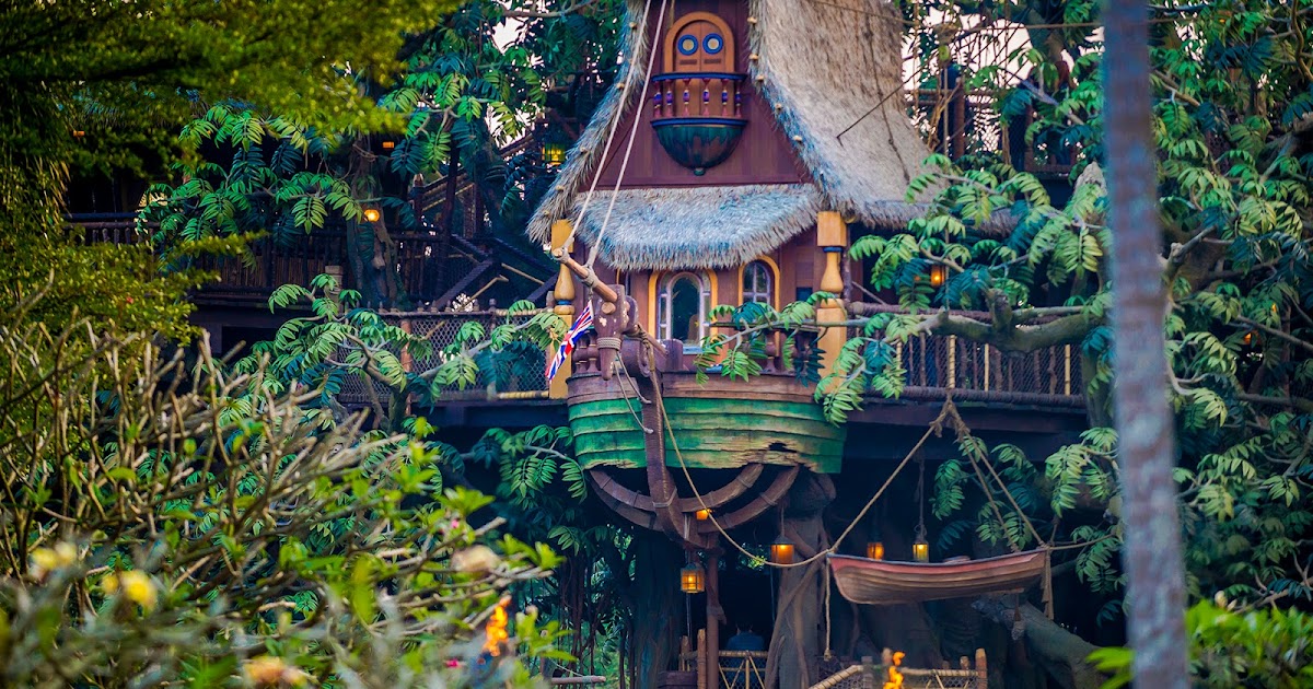 Treehouse in the Woods