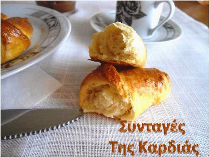 ΣΥΝΤΑΓΕΣ ΤΗΣ ΚΑΡΔΙΑΣ: Κρουασανάκια βουτύρου