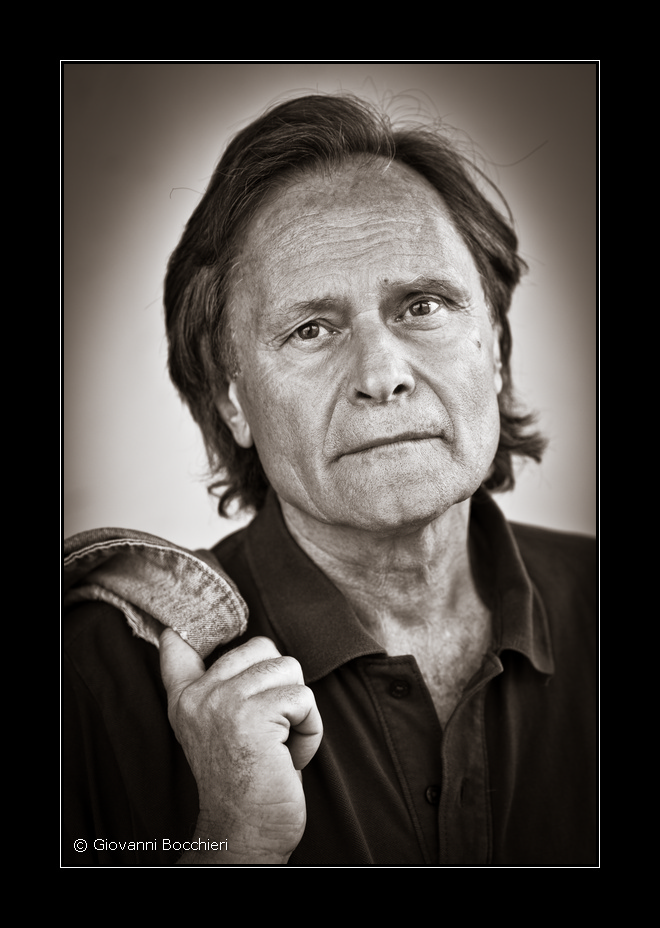 Giovanni Bocchieri - UNO SGUARDO: Gaetano Ronald Russo