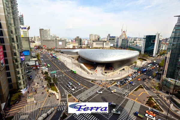 DDP (Dream, Design, Play) in Seoul / 동대문디자인플라자(Dongdaemun Design Plaza ...