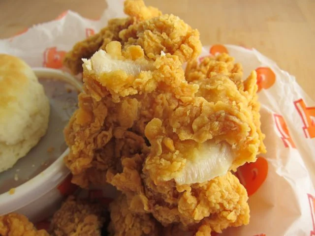 Review: Popeyes - Popcorn Chicken | Brand Eating