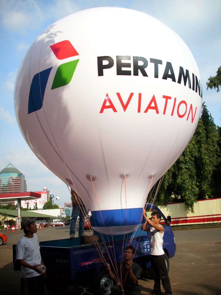 Balon Iklan dalam bentuk Karakter Produk atau juga disebut Balon Duduk ...